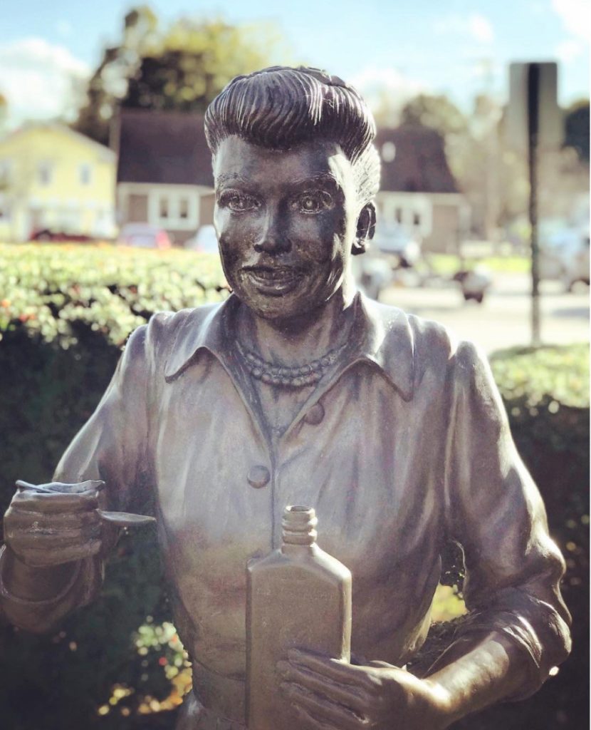 The 20 Weirdest And Worst Celebrity Statues Ever Made - MoneyPail